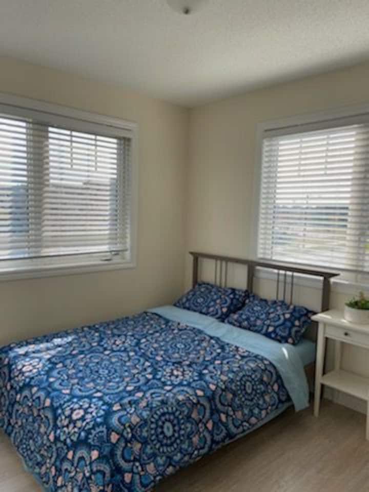 Cozy Private Bedroom! - Ottawa