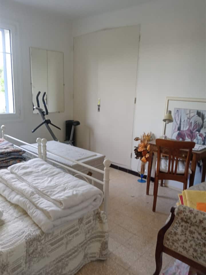Agréable Villa Avec Vue Sur Le Château De Gréoux - Esparron-de-Verdon