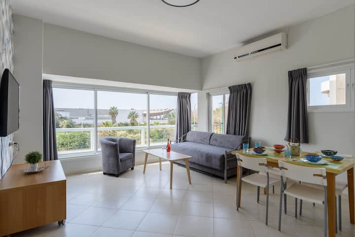 Comfy Gem On Beach - Très Central - Tel-Aviv