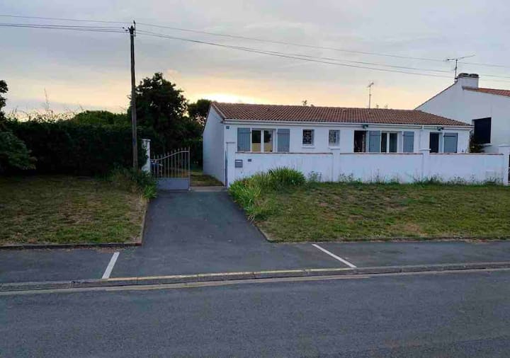 Maison 4 Chambres à 1,2km De La Mer. - Châtelaillon-Plage