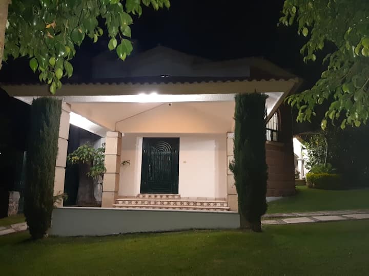 Hermosa Casa En Lomas De Cocoyoc - Cocoyoc