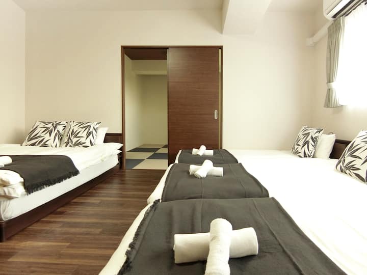 8ppl/1min To Shinimamiya St./easy Access->kix/9744 - Osaka, Japan