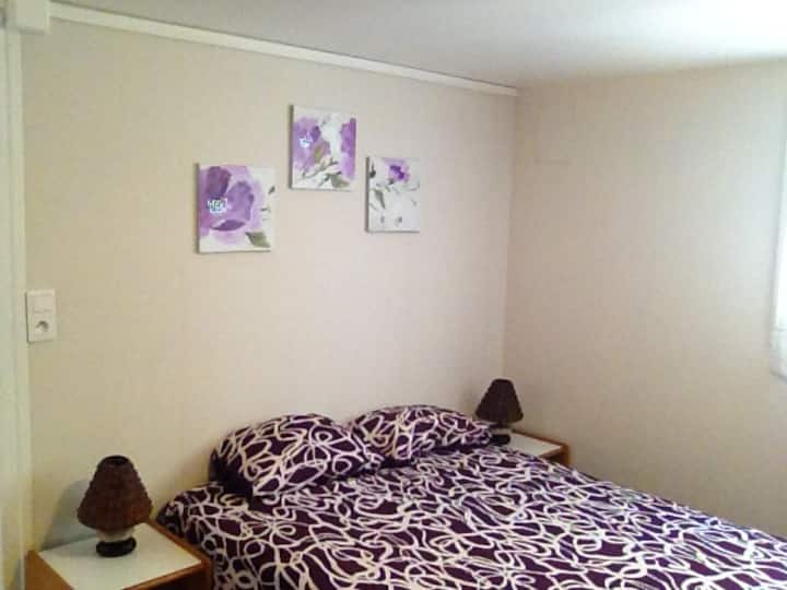 Chambre Privée, Dans Maison Familiale - Dax