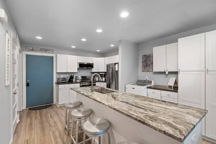 Lake Conroe 1st Floor 2 Bedroom No Cleaning Fee. - Conroe, TX