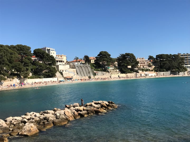 Charmante Maison De Ville Avec Place De Parking - Bandol