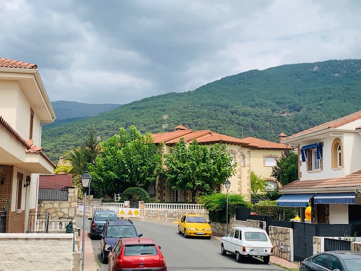 Chalet Adosado En La Adrada - 92 Km De Madridrid - La Adrada