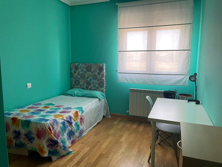 Habitación Privada Tranquila Zona Sur - Ávila