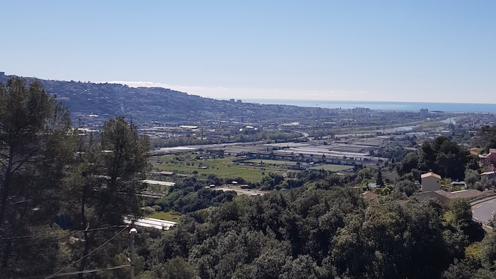 Studio Vue Mer Panoramique Et Parking Sécurisé - La Gaude