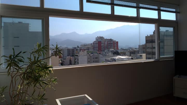 Apartamento Amplo Com Vistão Ao Lado Metrô E Praias - Ipanema