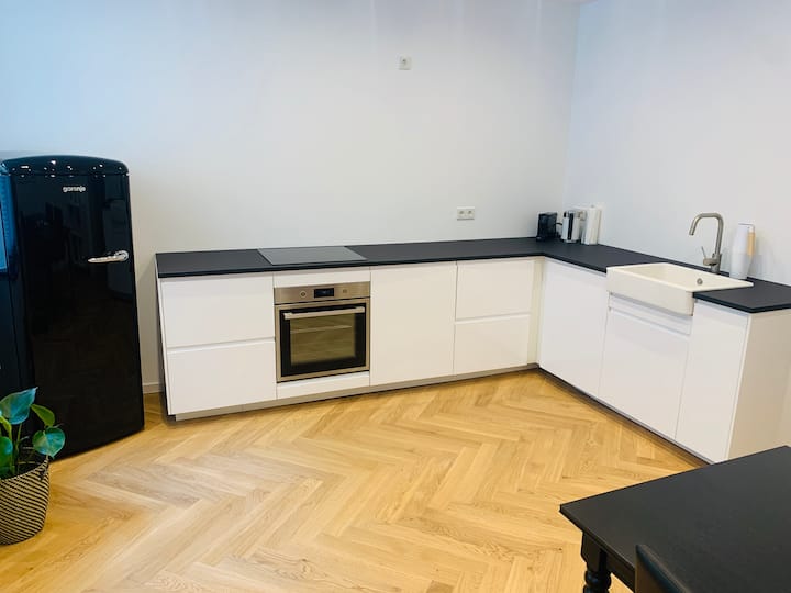 # Ap.4 – Wohnen Wo Köln Am Schönsten Ist - Cologne