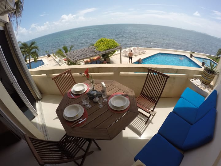 Apartment With Balcony On The Seafront Cancun 204 - Cancún