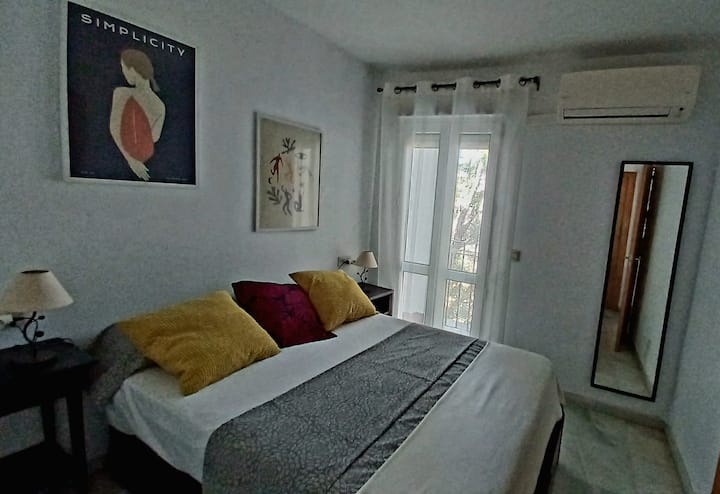 Bonito Apartamento En Centro - Málaga