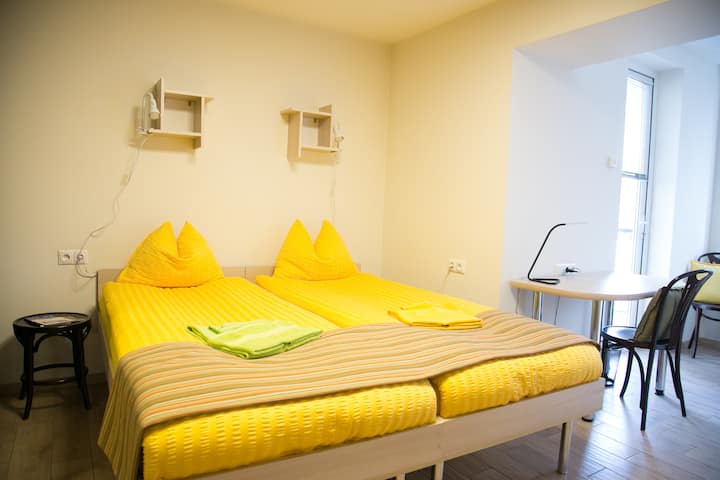 Tumanyan-abovyan-crossroad-europeaninterior - Yerevan