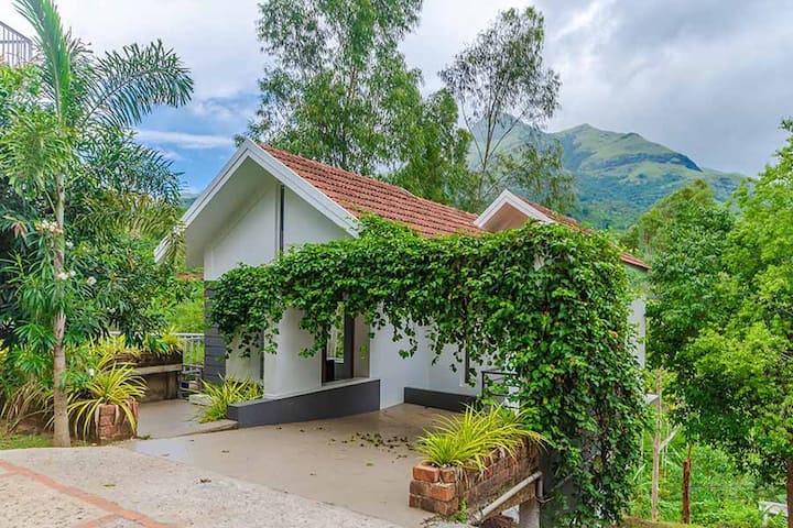 Poonoor Holiday Rentals & Homes - Kerala, India | Airbnb