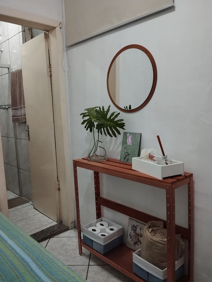 Quarto Com Banheiro. - Brasilia
