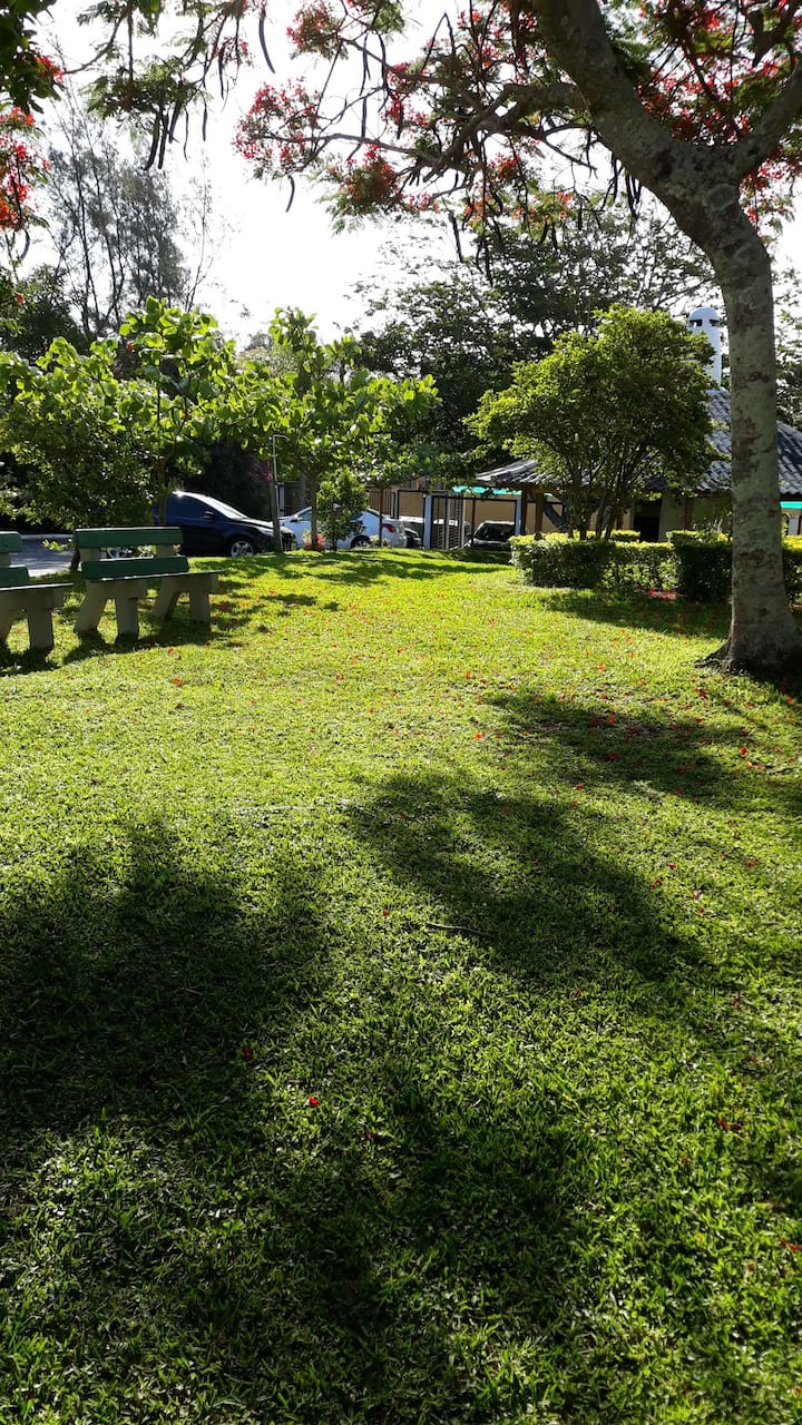 Garopaba Condomínio Vila Dos Açores Piscina Centro - Garopaba