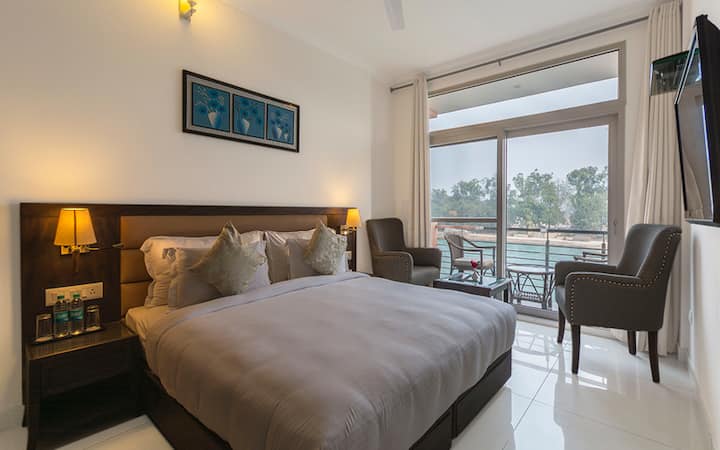 Ganga Facing With Balcony - Haridwar