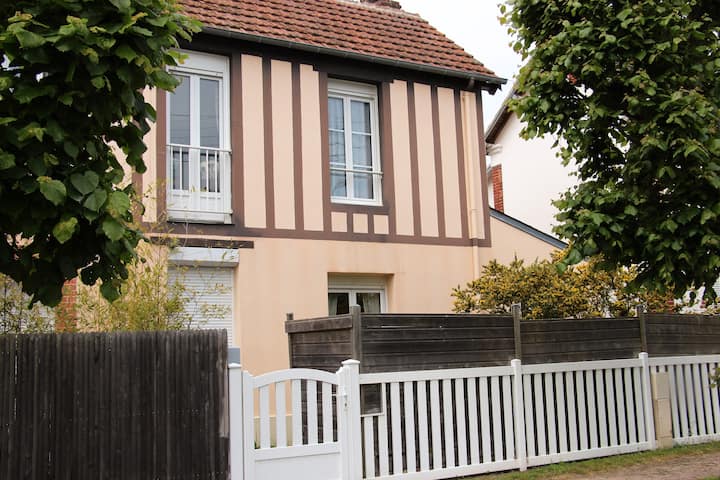 House Cabourg Downtown 300m From The Beach - Normandy