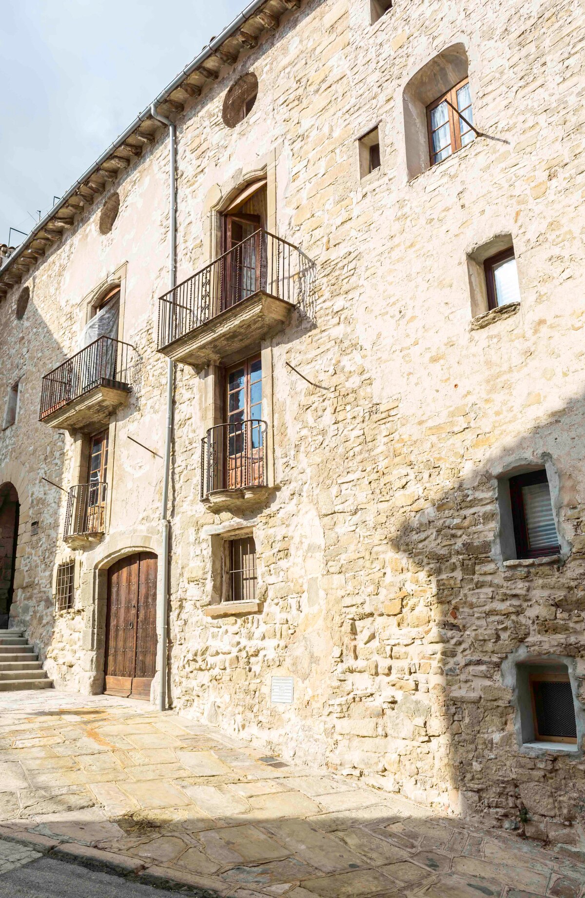 Calamarta, The Portal to the ground floor - Airbnb