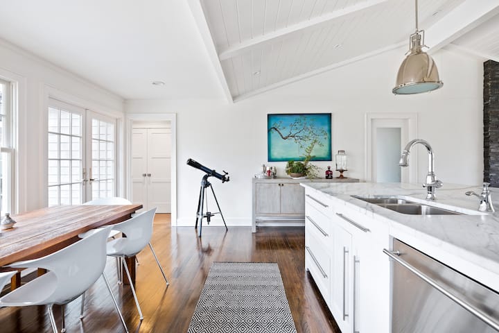 Luxury Beach Home W/ New Sauna-great For Families - Montauk, NY