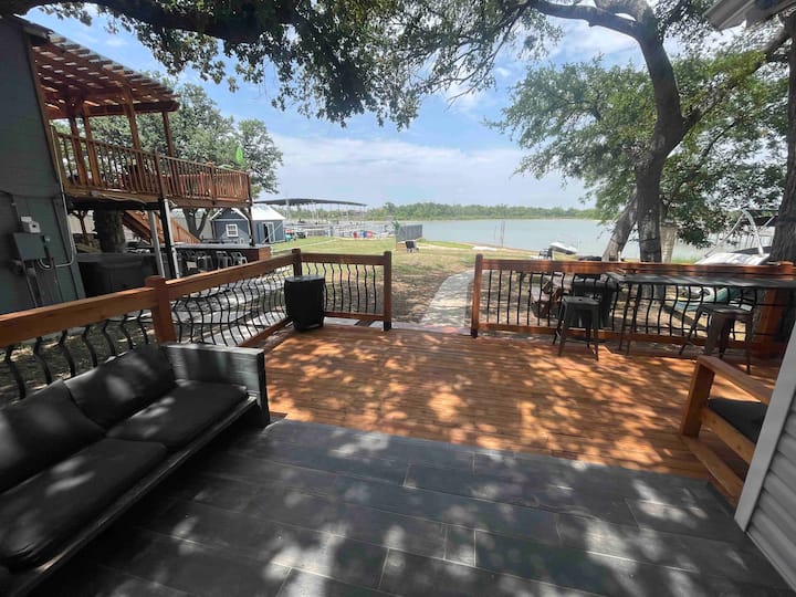 Lakefront Retreat W/ Beach Access— Eagle Mountain - Eagle Mountain, Azle