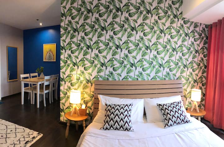 Spacious Stylish Tropical Suite W/ Sunset Views - Manila