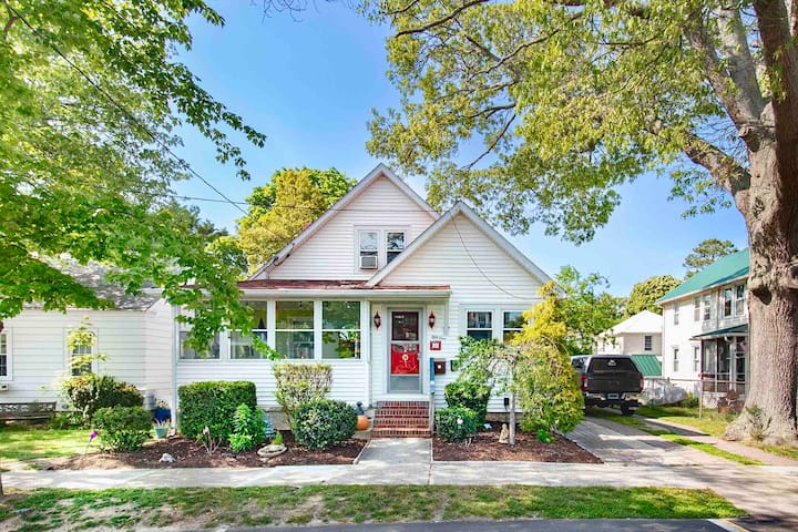 Family Oasis!  2 Blks To Beach, Ave, And Boardwalk - Dewey Beach, DE