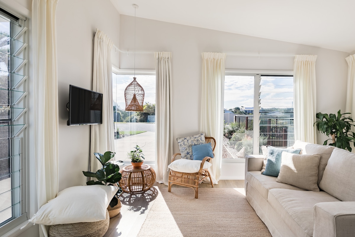 Sunshine Coast Vacation Rentals | Airbnb