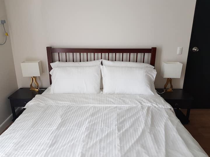 1 Bedroom Solinea Tower 2 , Fiber Wifi, Netflix - Cebu City