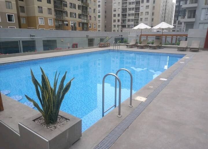 Lindo Departamento Con Piscina Y Balcón - Lima