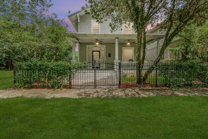 4/3.5 Historic Gem Near Downtown & Sports Venues - Jacksonville, FL