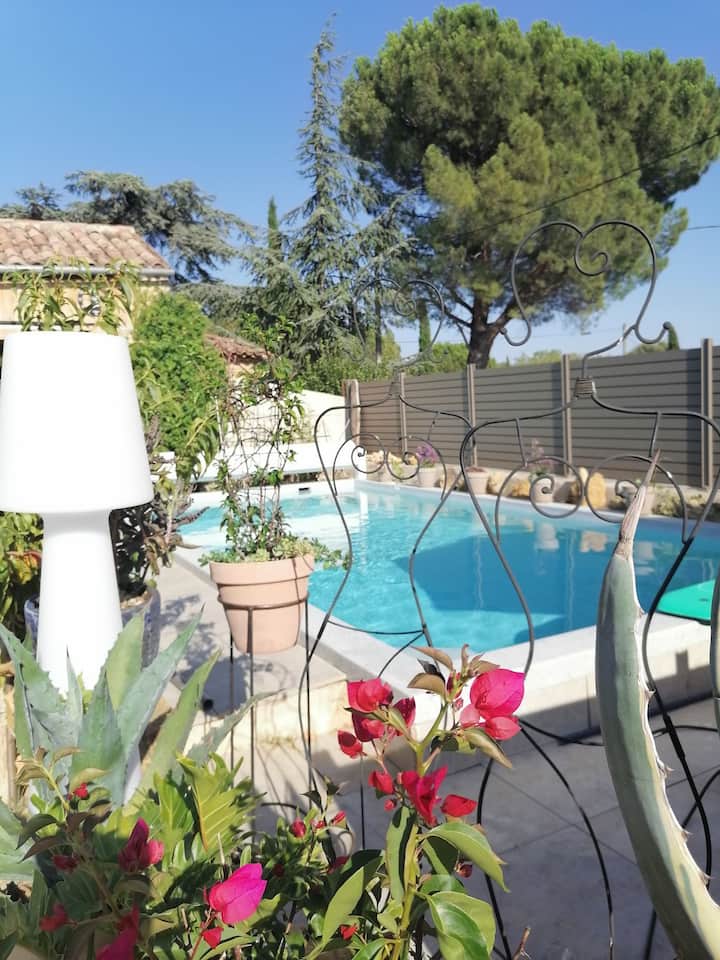 Mas Avec Piscine 
 5 Personnes
3 Chambres. 3lits - Bédoin