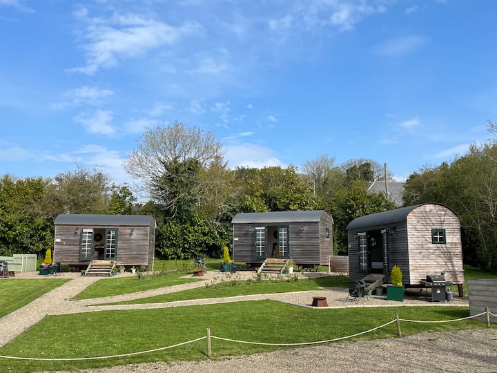 Beds Of Silk Shepherds Huts - Clare County