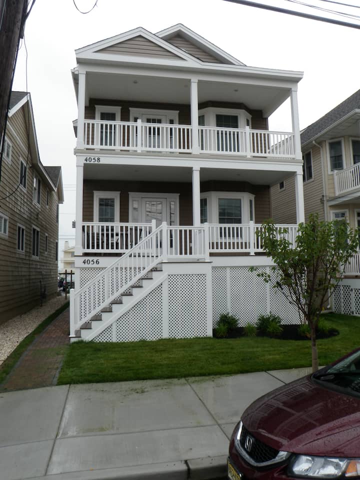 Modern 3br/2b 1st Flr. Dplx; Short Walk To Beach. - Ocean City, NJ