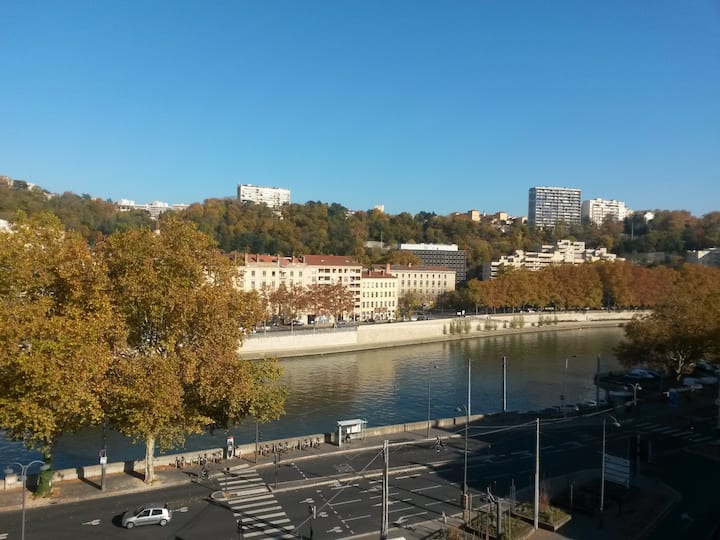 3 Min Du Métro D - Vue Imprenable - Lione
