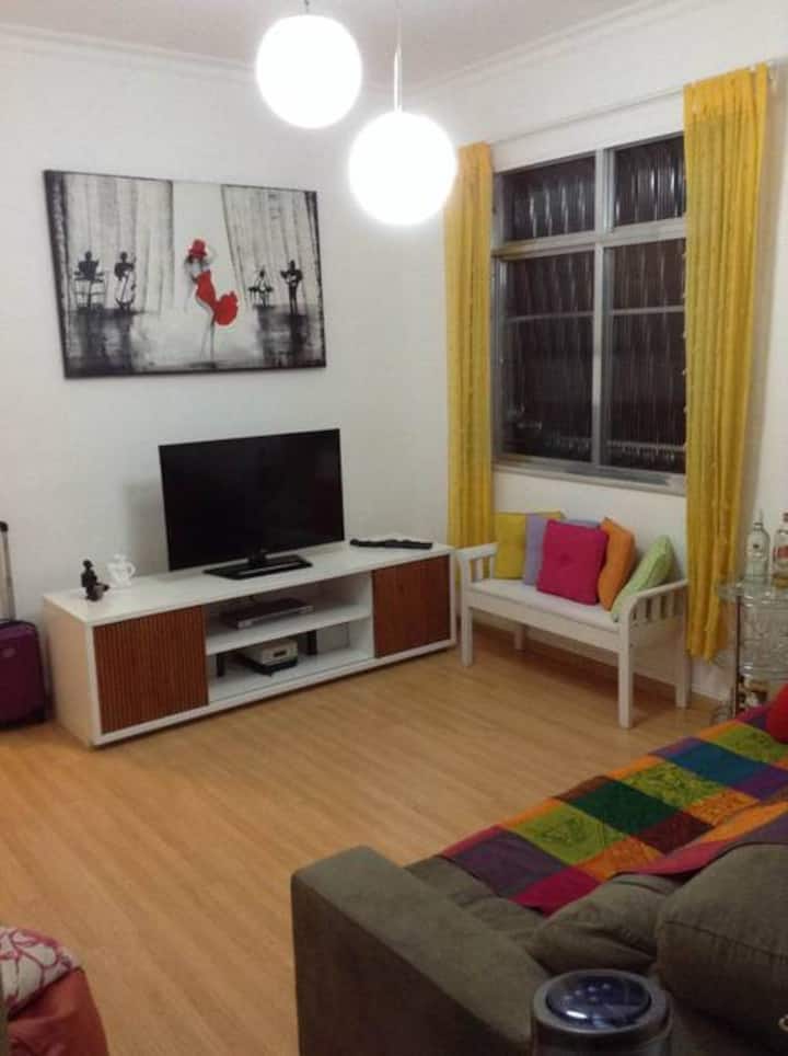 Apartamento Em Copacabana (1 Quadra Da Praia) - Río de Janeiro