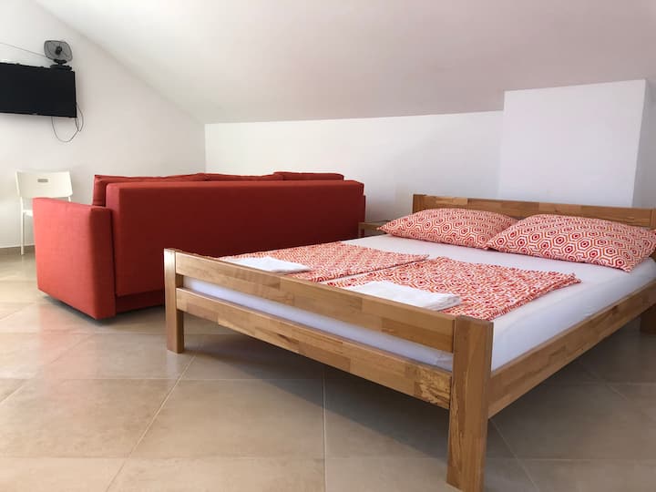 Timon Apartment In Center Of Mali Lošinj - Mali Lošinj