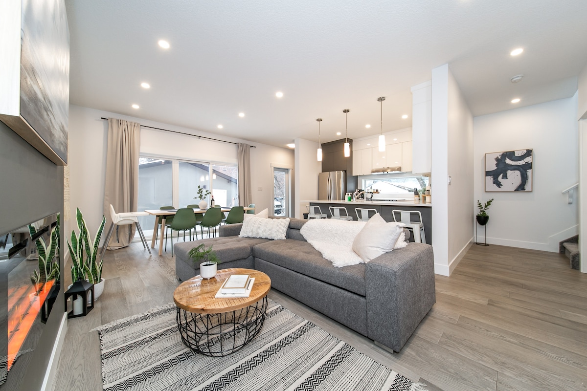 Downtown, Edmonton Vacation Rentals & Homes - Edmonton, Canada | Airbnb