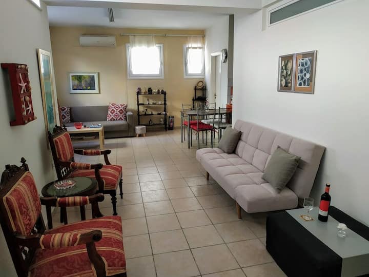 Nice Apartment  To The Eleutheria Square - Hanía