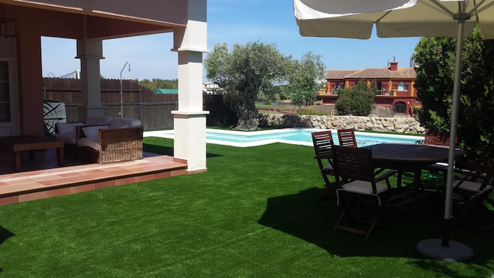 Casa Con Piscina Privada En Matalascañas - Matalascañas