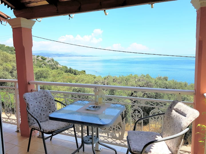 Spyridon Suite (Luxury Apartment) - Kaminaki