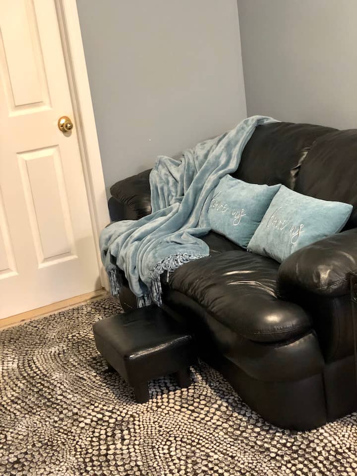 Home Away From Home: Newly Renovated Apartment - Staten Island, NY