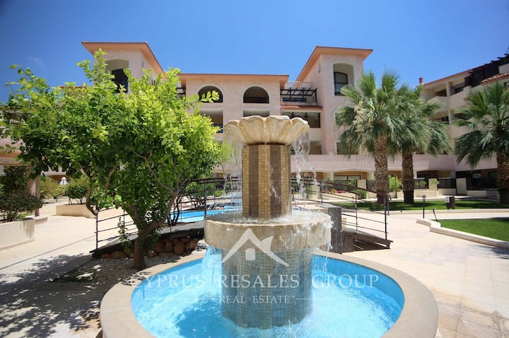 Queens Gardens Town House By The Sea, Pool & Mall - Pafos