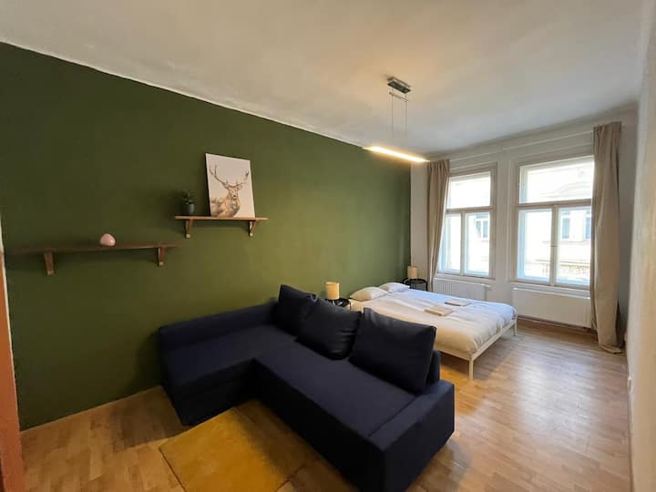 Skyline Nest On Borivojova - Praga