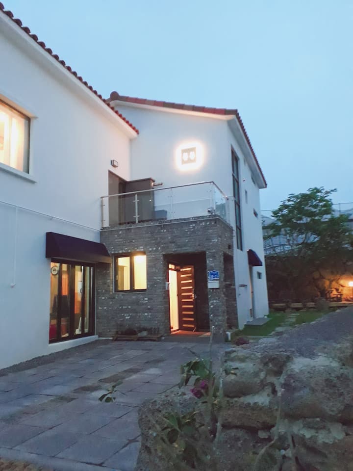 봄봄 스테이 방6개 ( 1, 2, 3, 5, 6, 7번방 사용 ) - Jeju-si