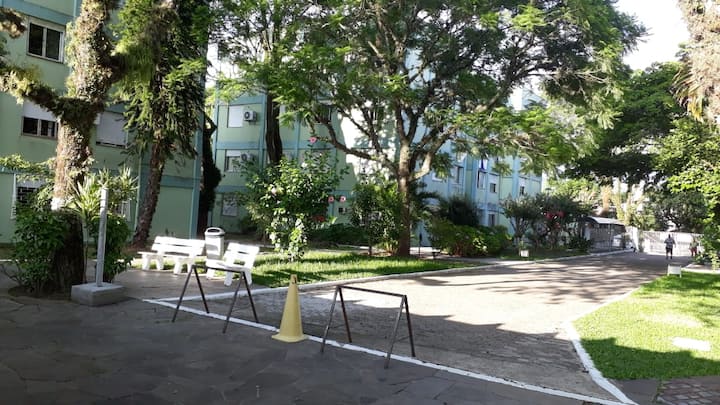 Apto 2 Dormitórios Na Zona Sul De Porto Alegre. - Porto Alegre