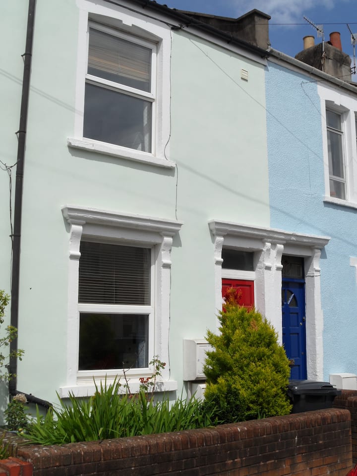 Great Value, Lovely Garden Flat, Close To Centre - Bristol