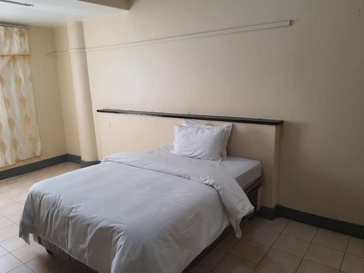 Clean And Quite  Place To Sleep  With In The Vaal - Vanderbijlpark