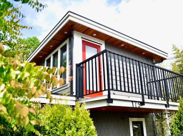 Lovely Laneway Living In The Heart Of Main Street - 列治文