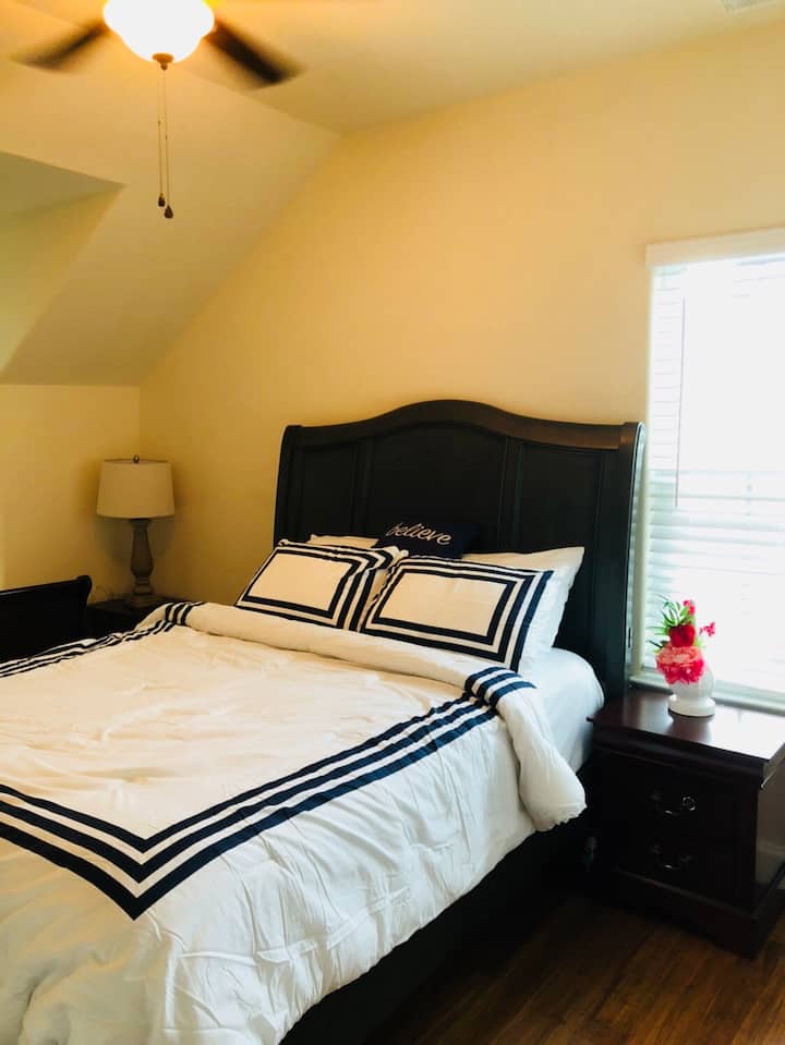 Va Bch Oasis - One Block/3 Min Walk To Oceanfront - Virginia Beach, VA